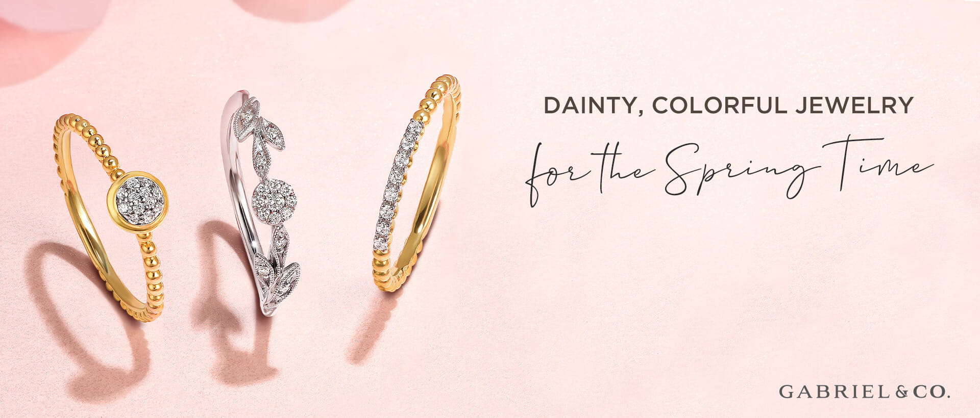 Styling Delicate Jewelry for Spring-Summer Day Looks