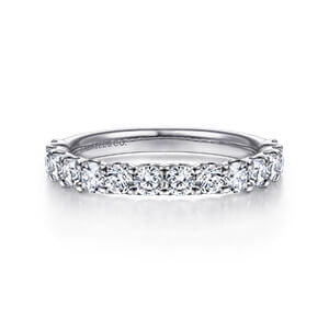 7 Reasons to Choose Platinum as Your Wedding Ring Metal