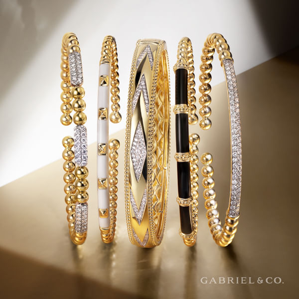 Jewelry Trends 2025: Latest Styles & Must-Haves