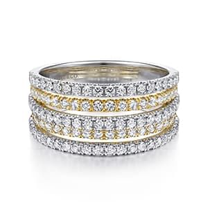 Wide Band Rings for Her – Bold, Versatile, and Statement