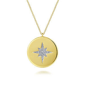 10 Summer Jewelry Pieces That Are a Must Have